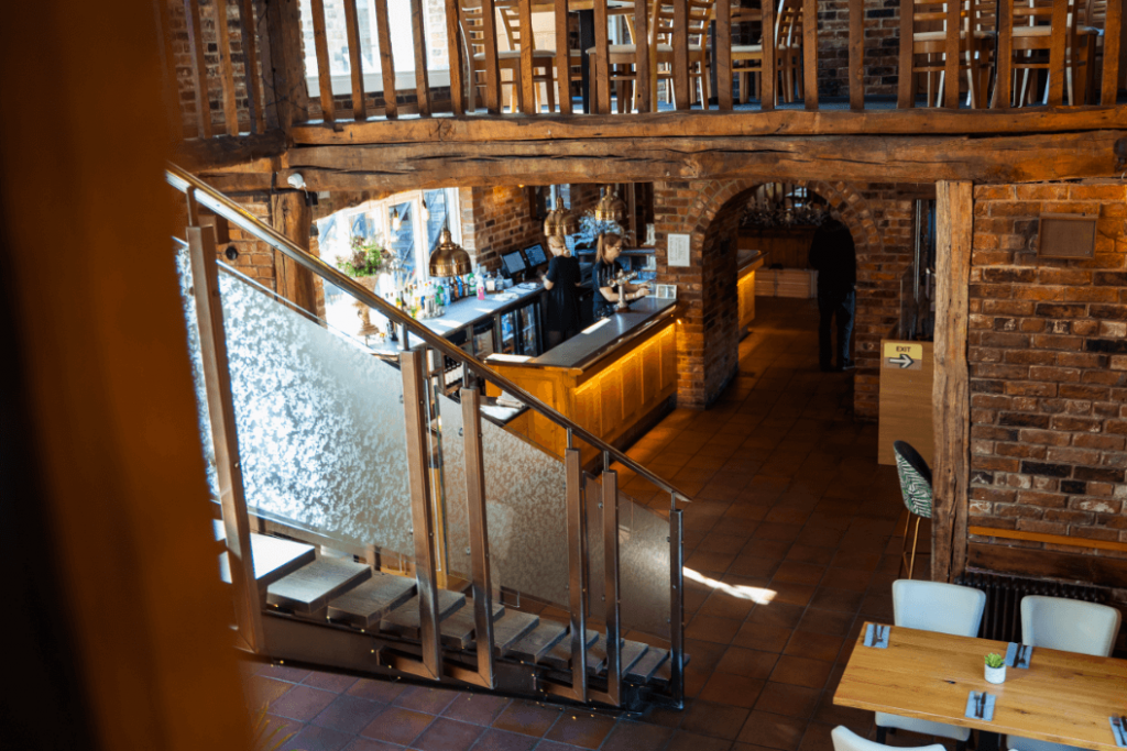 Vacancies - The Owls at Standish